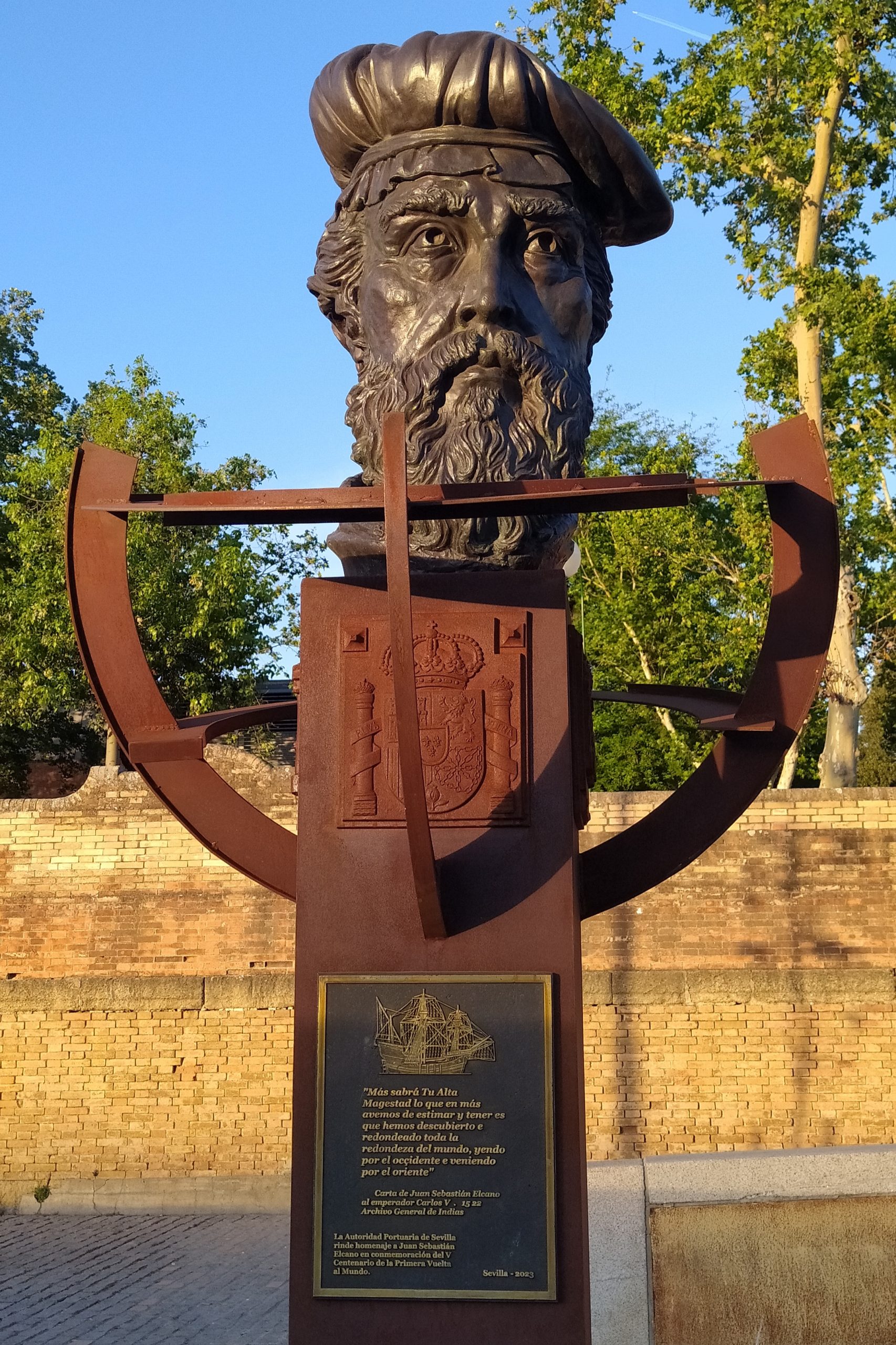 El monumento a Juan Sebastián Elcano